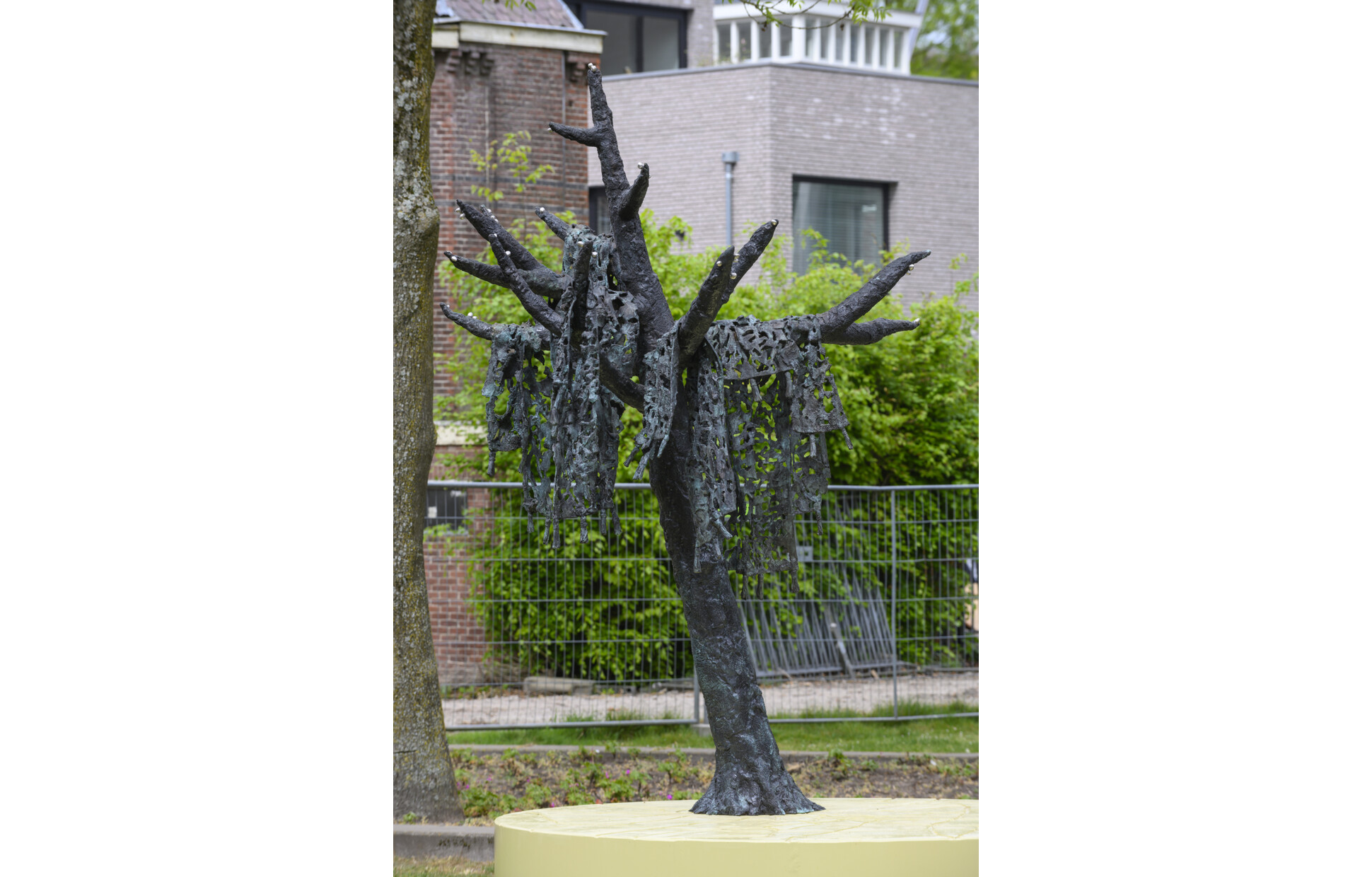 Holocaustmonument door Tine van de Weyer | Erfgoed Tilburg