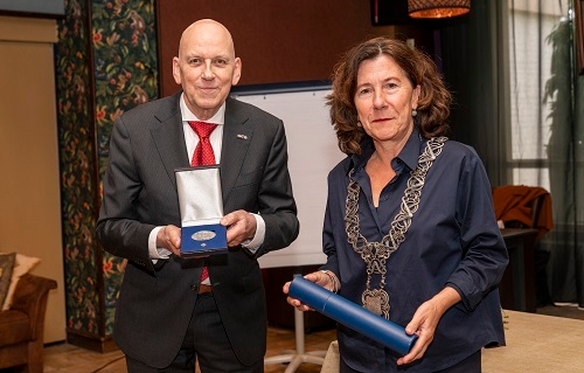 Zilveren Erepenning voor Rob van Putten | Erfgoed Tilburg